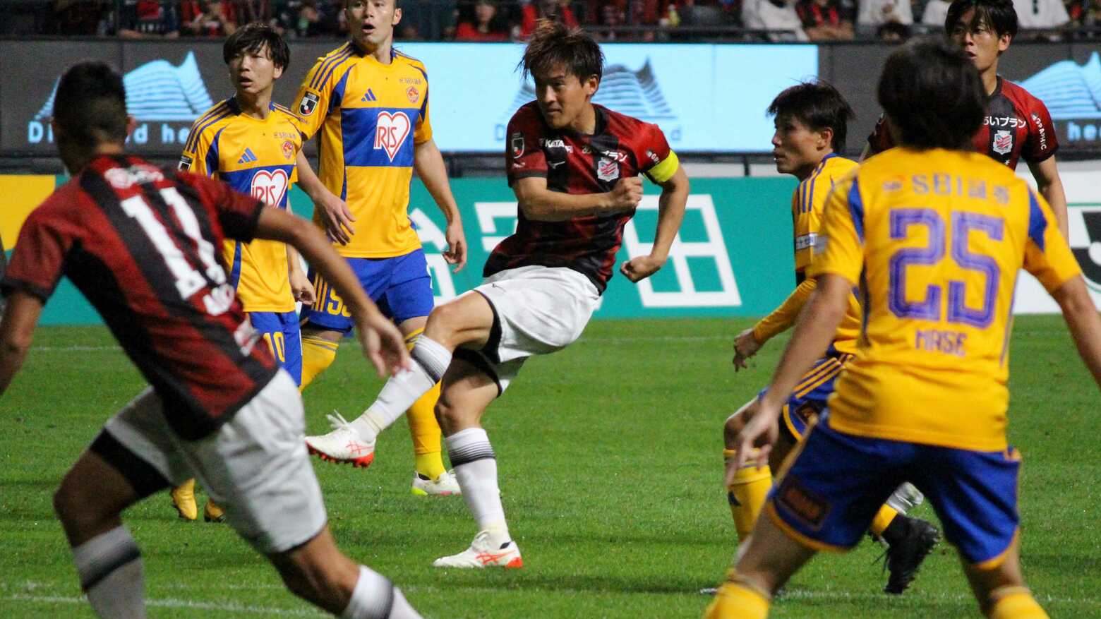 【コンサドーレ】柴田慎吾監督「我々のねらいを上手く消してきた」ともに“ミシャイズム”を受け継ぐ両指揮官の”同門対決”は仙台に軍配…現役引退を発表したMF深井一希の花道を飾るためJ2 ...