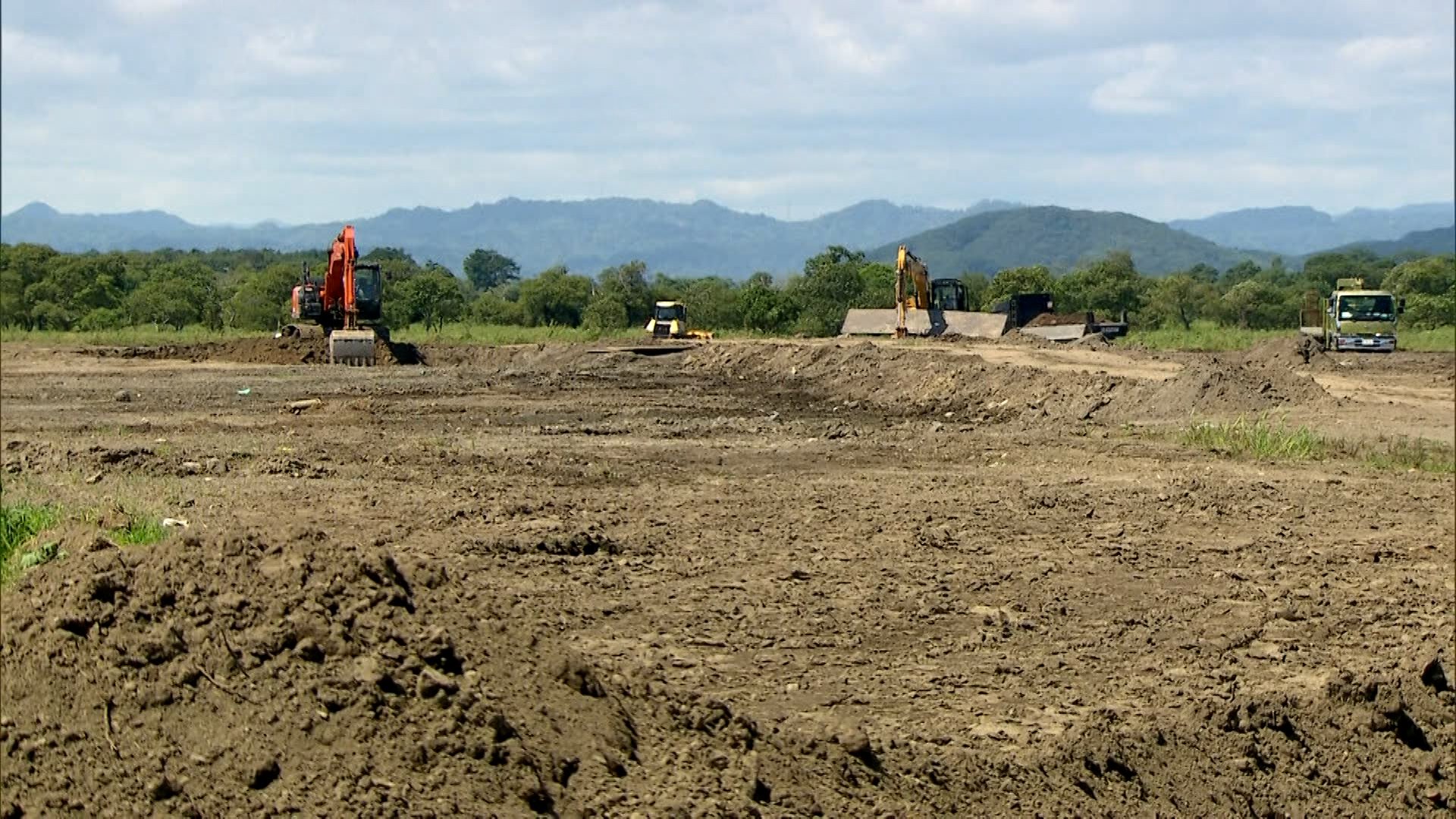 釧路湿原周辺で違法盛り土も判明…希少生物調査不十分などでメガソーラー建設工事一部中止を北海道が勧告（FNNプライムオンライン）｜dメニューニュース（NTTドコモ）