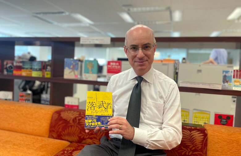 東京⇔パリ――夜明けの取材リレーが生んだ魂のスクープ。ウォール・ストリート・ジャーナル東京支局長に聞く『カリスマCEOから落ち武者になった男 カルロス・ゴーン事件の真相』刊行秘話。