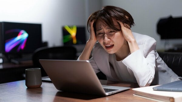 8月の株価暴落で心が折れかけた人は読んで！せっかく始めた新NISAを無理なく続けるための投資資金の見直し方、商品の選び方｜FNNプライムオンライン