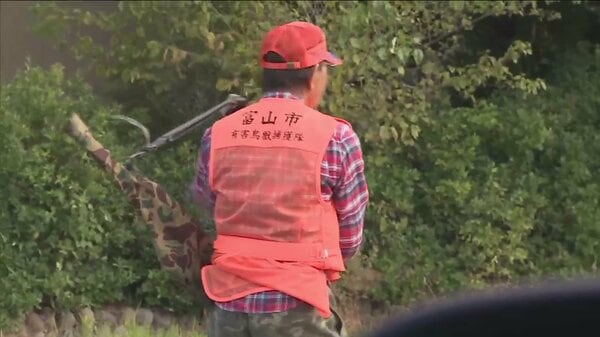 「クマが庭に潜んでいる…」富山市の住宅近くでまた目撃 3日前に襲われた79歳女性宅からは約2キロの距離｜FNNプライムオンライン