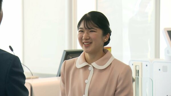 【速報】愛子さま初の地方公務で佐賀入り「少し緊張しております」知事らと笑顔で挨拶｜FNNプライムオンライン