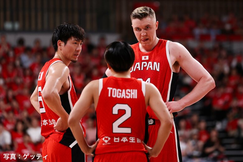 【バスケ】日本が韓国に88-80で雪辱果たす アメリカ・NBA挑戦発表の河村勇輝「日本でできる幸せを噛み締めてプレーした」と感慨｜FNNプライムオンライン