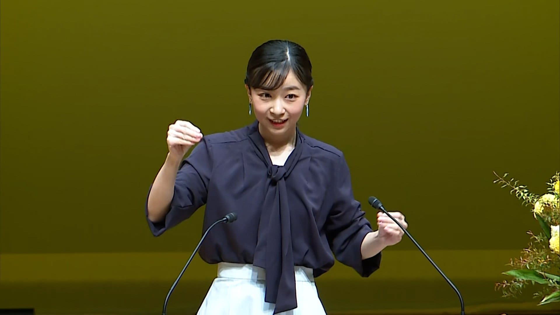 佳子さま“手話甲子園”に出席 優勝した高校生らと手話で交流（FNNプライムオンライン）｜dメニューニュース（NTTドコモ）