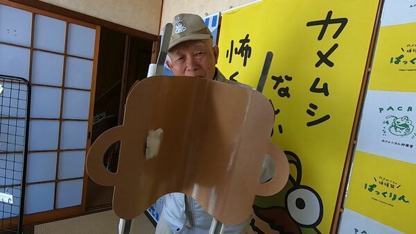 カメムシ退治の救世主「ぱっくりん」 異常発生で注文急増 開発のきっかけは「なんとかしてよ」の悲痛な声｜FNNプライムオンライン