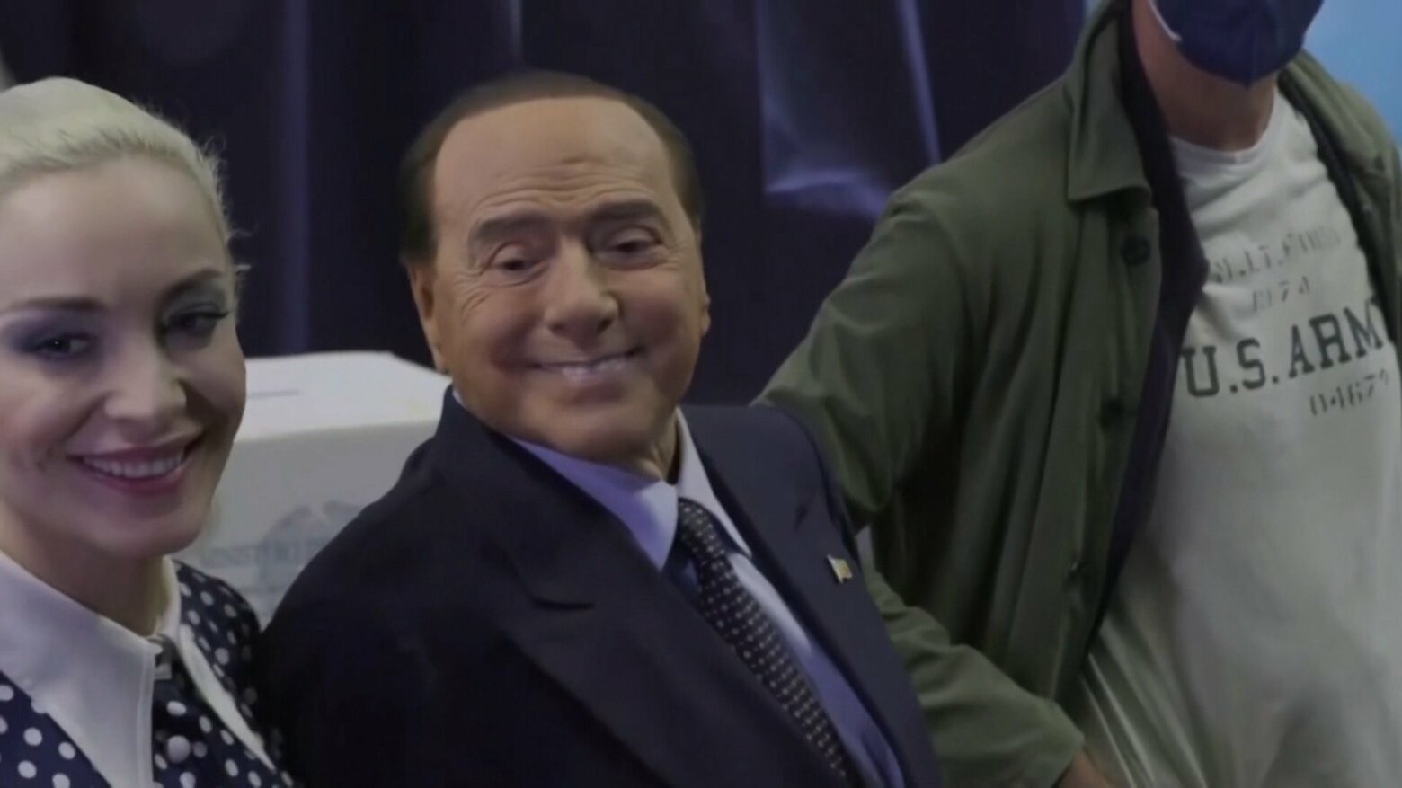 【解説】53歳年下の彼女に154億円！ 「第3の遺言状」の謎も…イタリア・ベルルスコーニ元首相 巨額遺産の行方｜FNNプライムオンライン