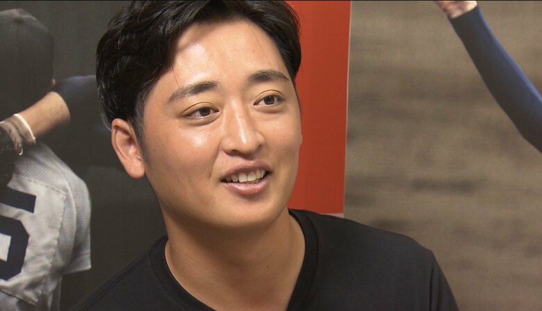 強さの秘訣は“逆境”での笑顔。慶応15年ぶりベスト8で話題の「自由な髪型」と「清原Jr.」 野球部OBが語るチームの底力｜FNNプライムオンライン