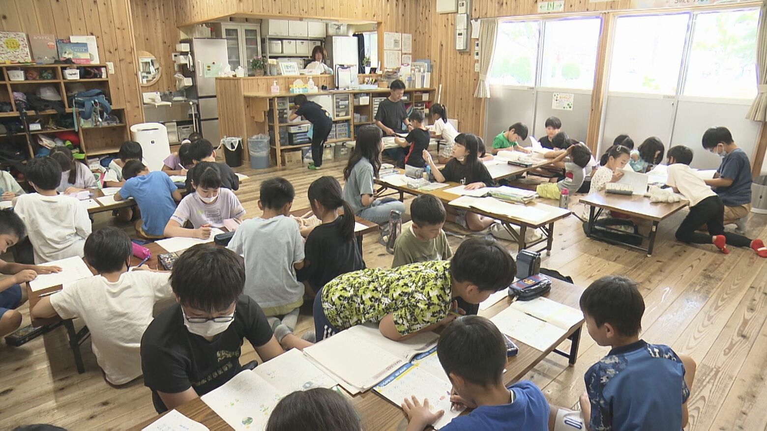 保護者「産む時以外も支援を」 共働き世帯が直面した“小1の壁”…全国の親が発信「#学童落ちた」のリアル｜FNNプライムオンライン