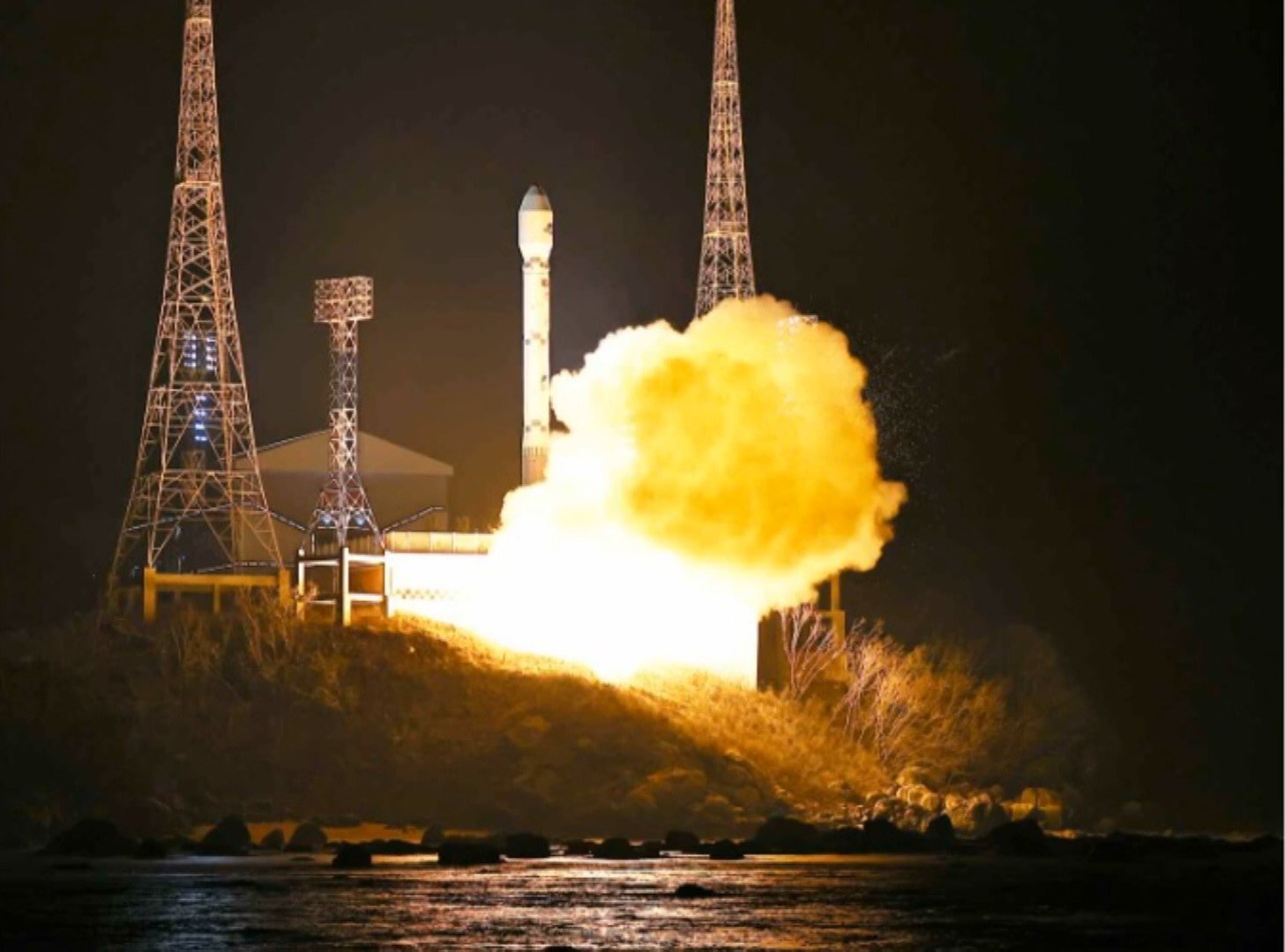 【解説】目標はアメリカ本土のターゲティング 北朝鮮3回目の軍事偵察衛星発射｜FNNプライムオンライン