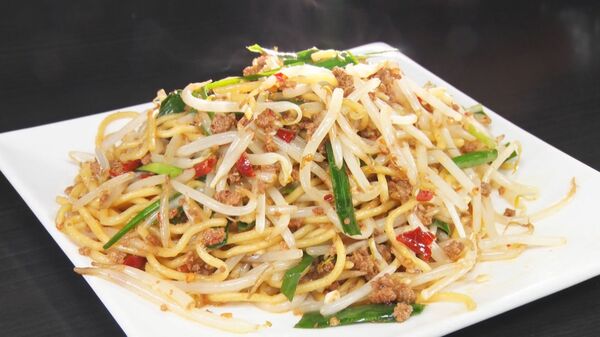 仕入れと環境活かして実現…『ワンコイン台湾焼きそば』に見る町中華の底力 ボリュームMAXで客「価格破壊です」｜FNNプライムオンライン