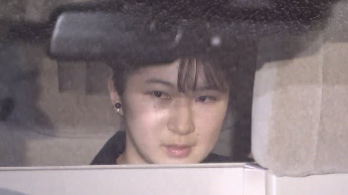 【速報】上皇ご夫妻と両陛下が百合子さまにお別れの挨拶 愛子さまや佳子さまの姿も 上皇ご夫妻は2日連続で弔問｜FNNプライムオンライン