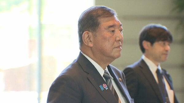 石破内閣「支持」が急上昇の中、政府与党「2万円給付」見直し論強まる「エサをぶら下げフイっとどけられたような…」政治の専門家の見立ては？｜FNNプライムオンライン