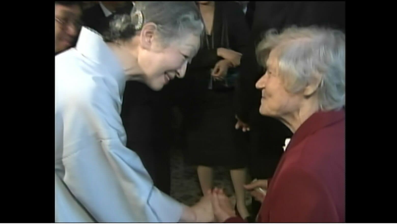 【秘話】皇室が繋ぐポーランドとの絆「支援が無ければ我々の生活なかった」上皇ご夫妻が面会 100年前に日本が救った“シベリア孤児”｜FNNプライムオンライン