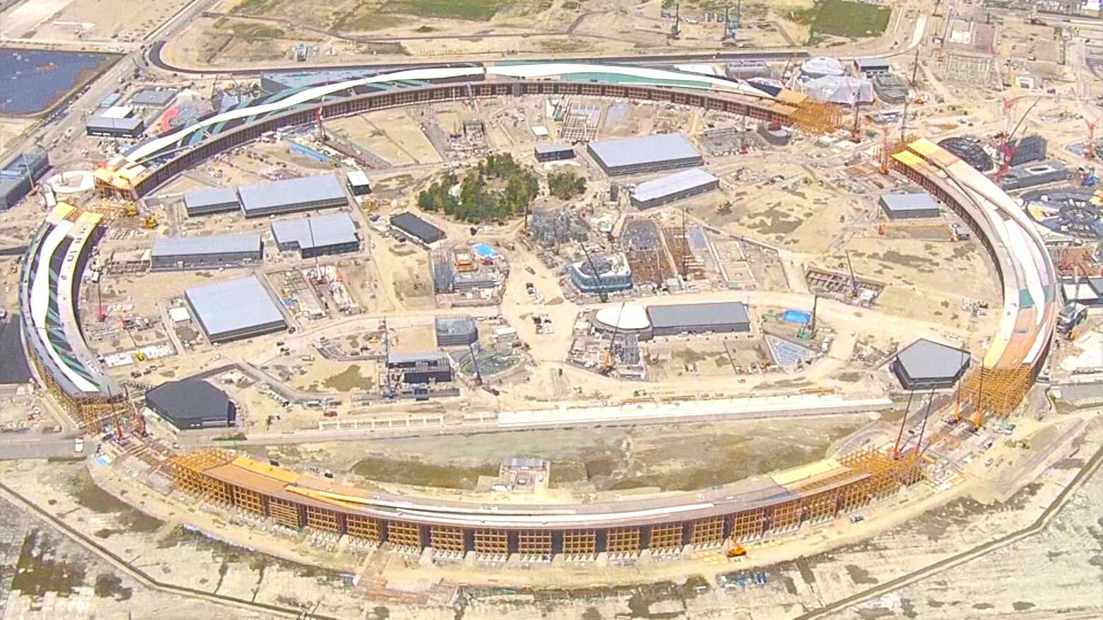 【史上初】万博に「ペット入場」OK 松井前市長の“肝いり” 小さな犬のみ 1人1匹・1日100匹まで｜FNNプライムオンライン