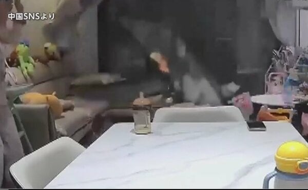 【瞬間映像】暴風雨でタワマンの窓ガラス吹き飛ぶ 住民が投げ出され死者も 中国の各地で被害相次ぐ｜FNNプライムオンライン