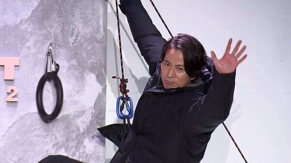 岡田准一さん（43）がマイナス20度体験 体を張った華麗なアクションでアウトドアブランドをPR｜FNNプライムオンライン