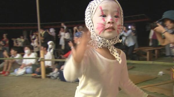 少子化でタヌキ踊りができない事態に…人気のキツネ踊りなど伝統の「姫島盆踊り」4年ぶり開催も継承に課題【大分発】｜FNNプライムオンライン