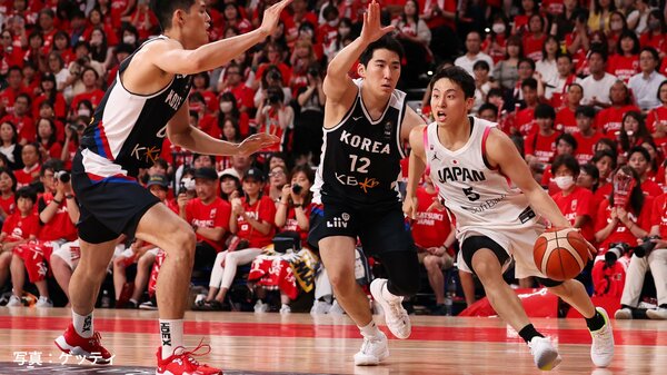 【バスケ男子】格下韓国にまさかの大苦戦…4Qで猛追も1点差で黒星 ホーバス監督「出だしからやらないと。目を覚まして」と選手らに“喝”｜FNNプライムオンライン