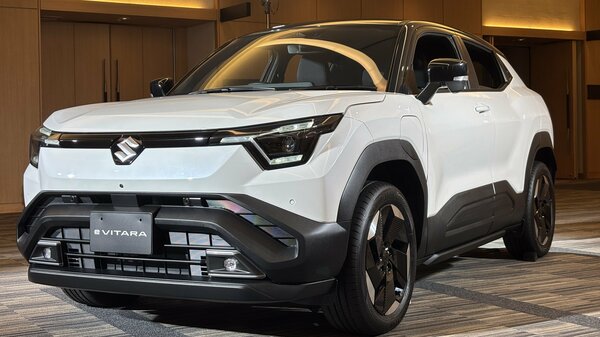 スズキ初のEV「e ビターラ」来年1月発売を発表 SUVでEV市場参入｜FNNプライムオンライン