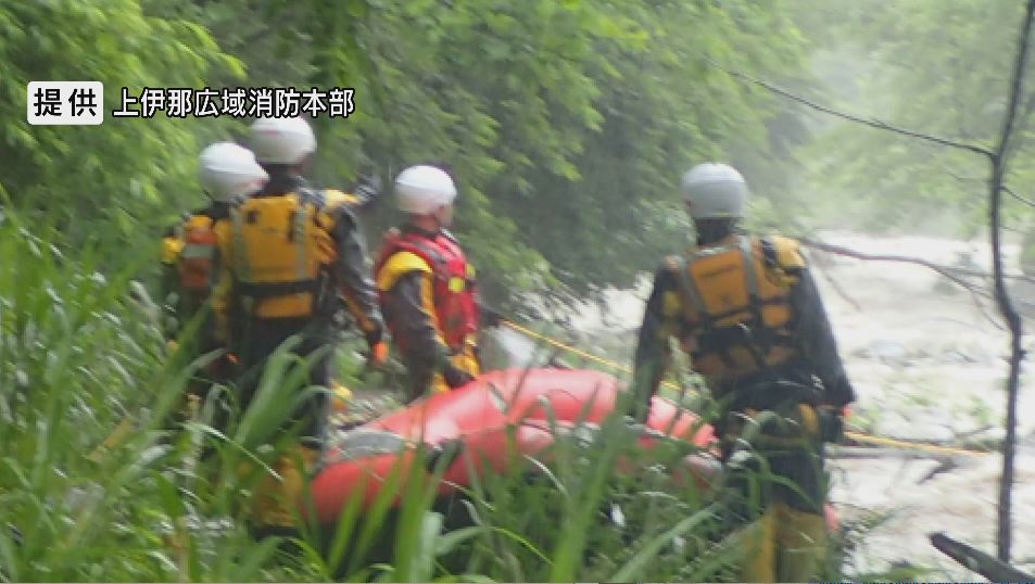 「恐怖…秒速4～5mの濁流」キャンプ中に川が増水 20代男女5人が中州に取り残される 消防が救助の一部始終語る｜FNNプライムオンライン
